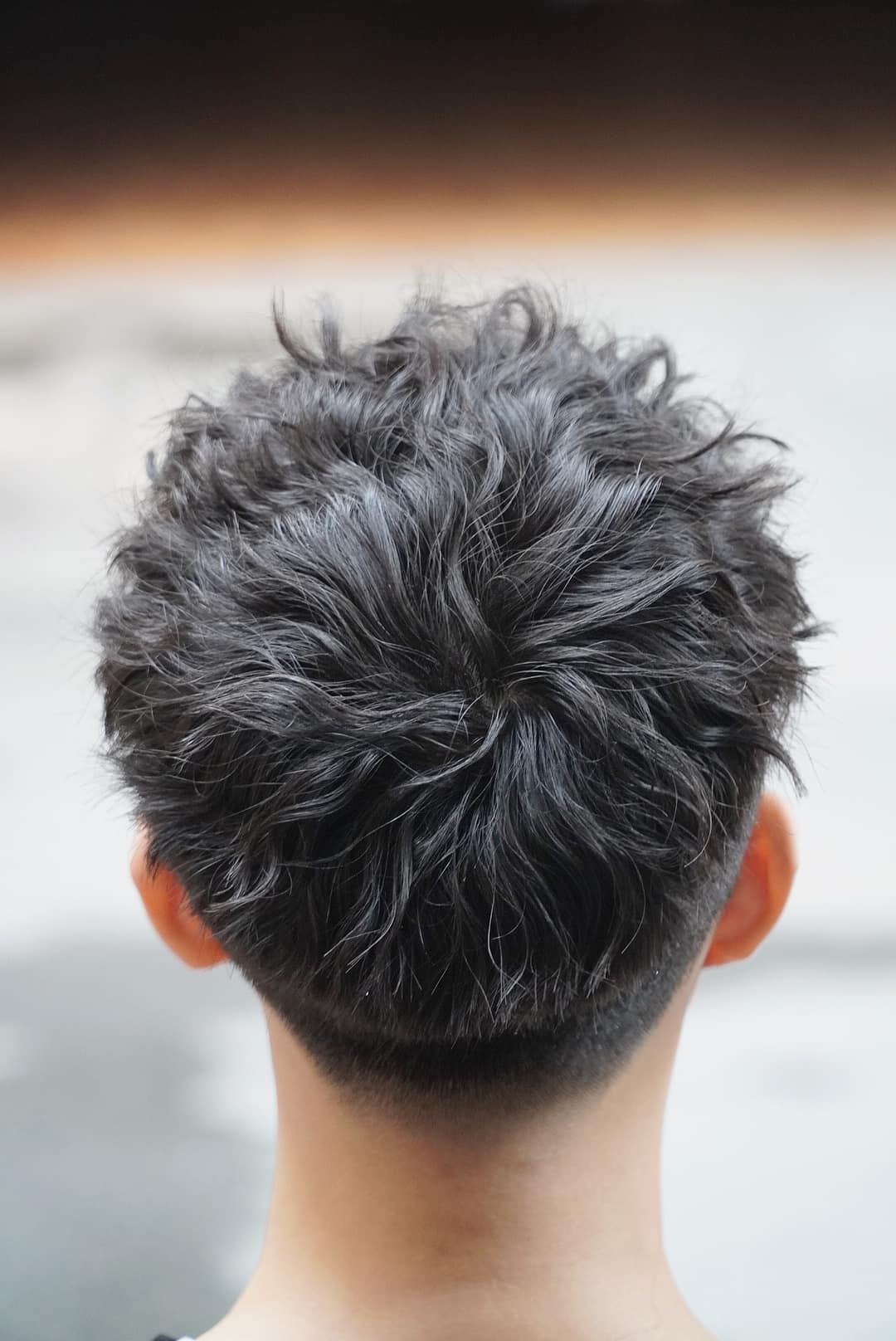 Kiểu Tóc Ruffled Nam: Uốn Định Hình Phong Cách Mới – The Fist Barbershop