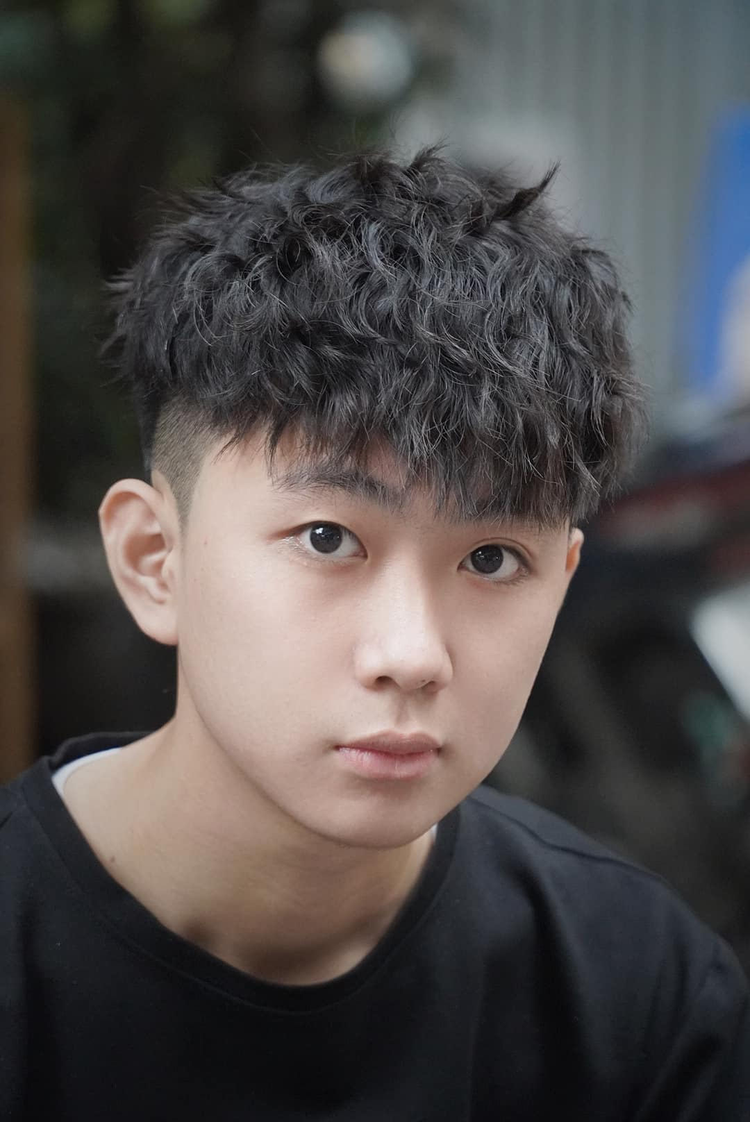 Kiểu Tóc Ruffled Nam: Uốn Định Hình Phong Cách Mới – The Fist Barbershop